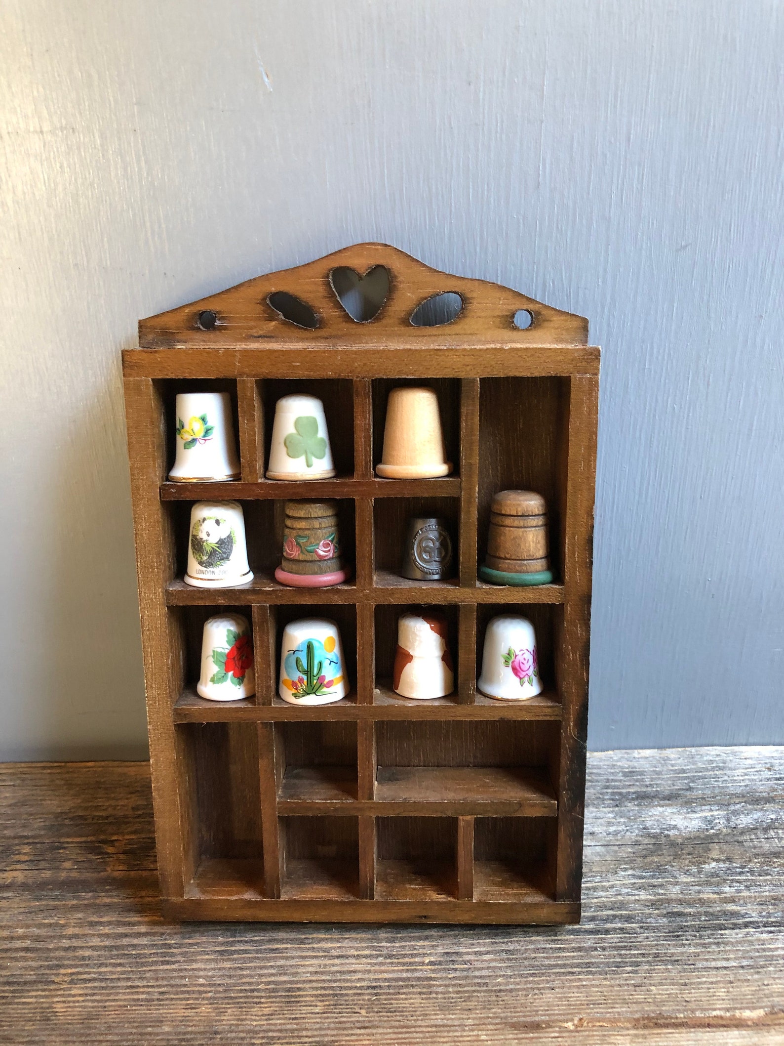 Vintage Thimbles & Wood Holder Set Vintage Thimbles - Etsy