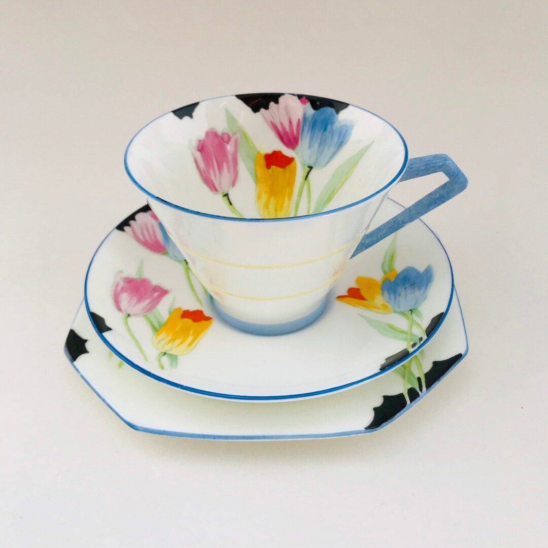 Royal Paragon 1930s Art Deco Tulips Hand Painted Bone China Trio - Etsy UK