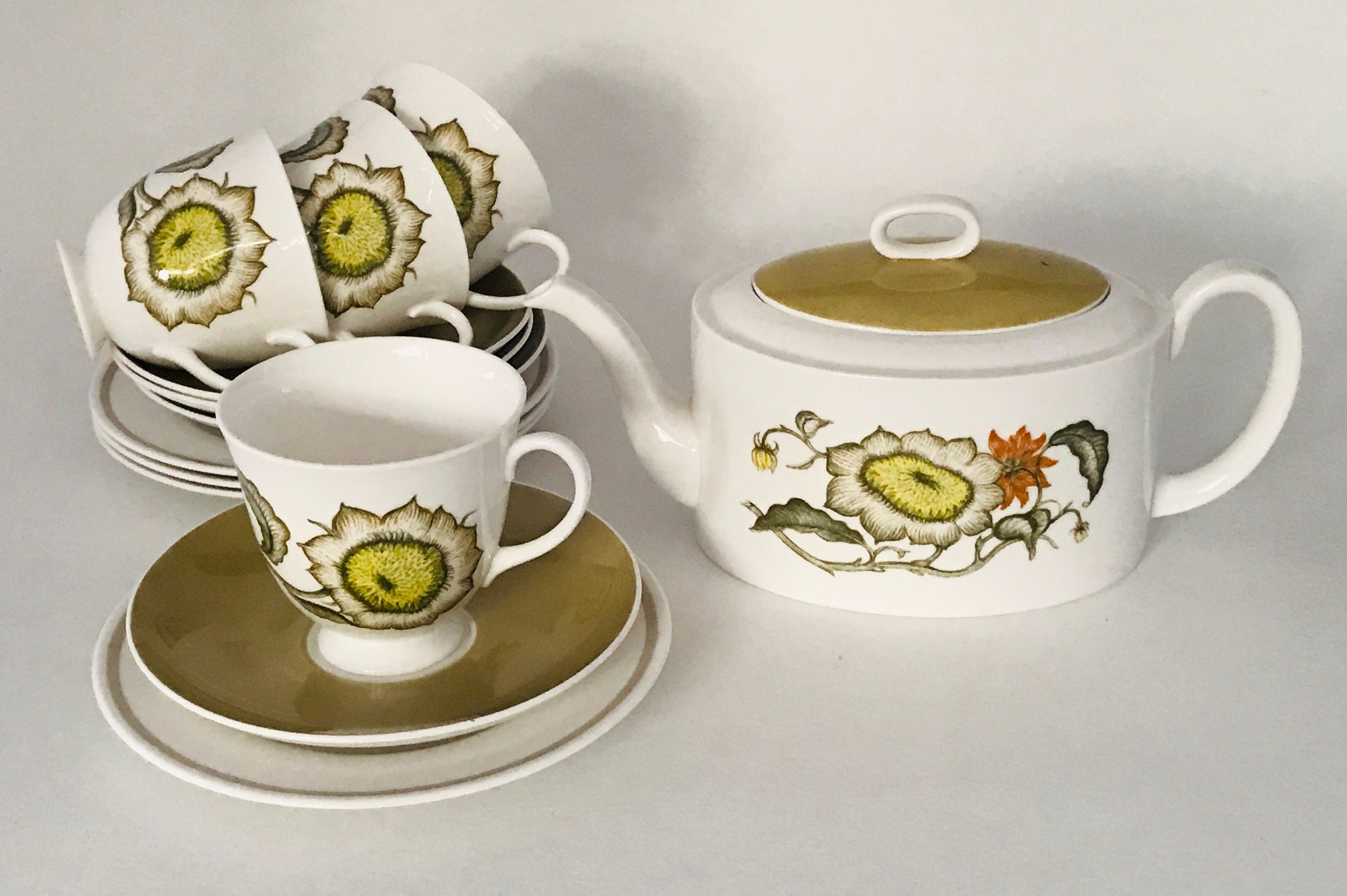 Susie Cooper Sunflowers No 2002 1960s Tea Set for Four - Etsy New Zealand