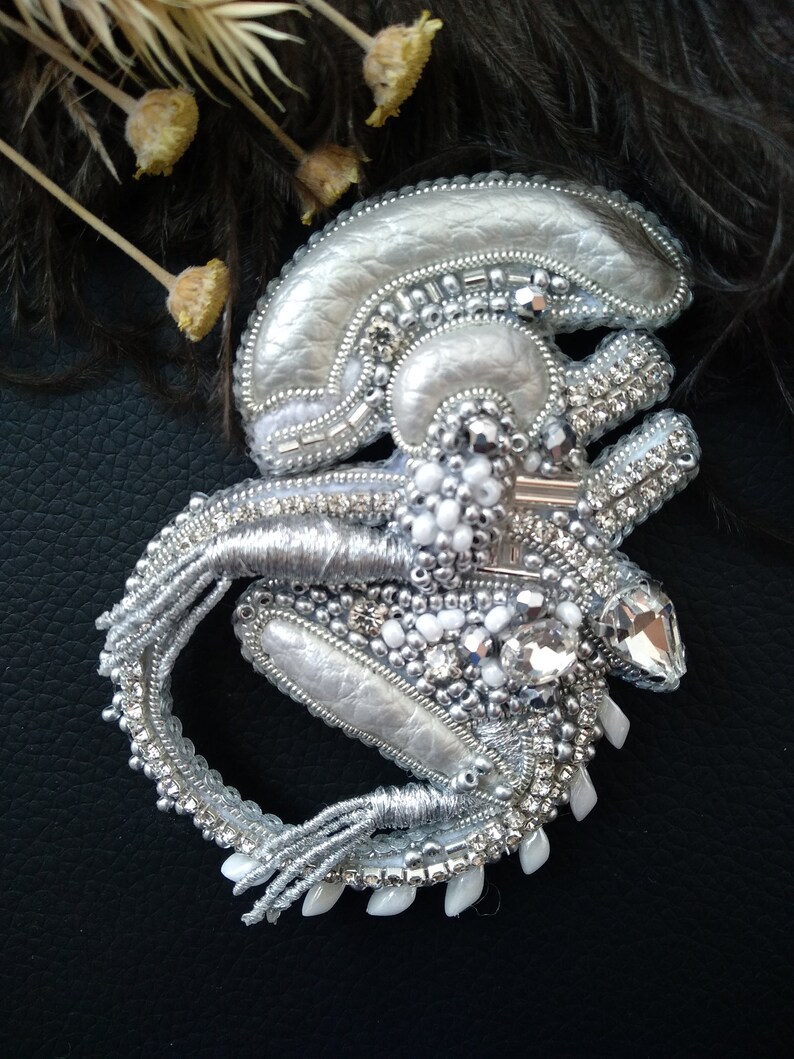 Brooch Silver Alien Xenomorph Horror Creepy Monster Space Pin | Etsy
