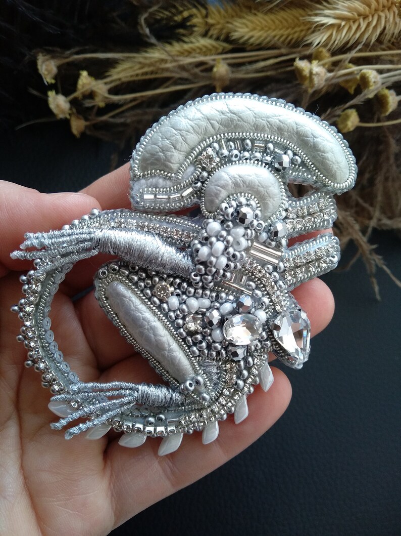 Brooch Silver Alien Xenomorph Horror Creepy Monster Space Pin | Etsy