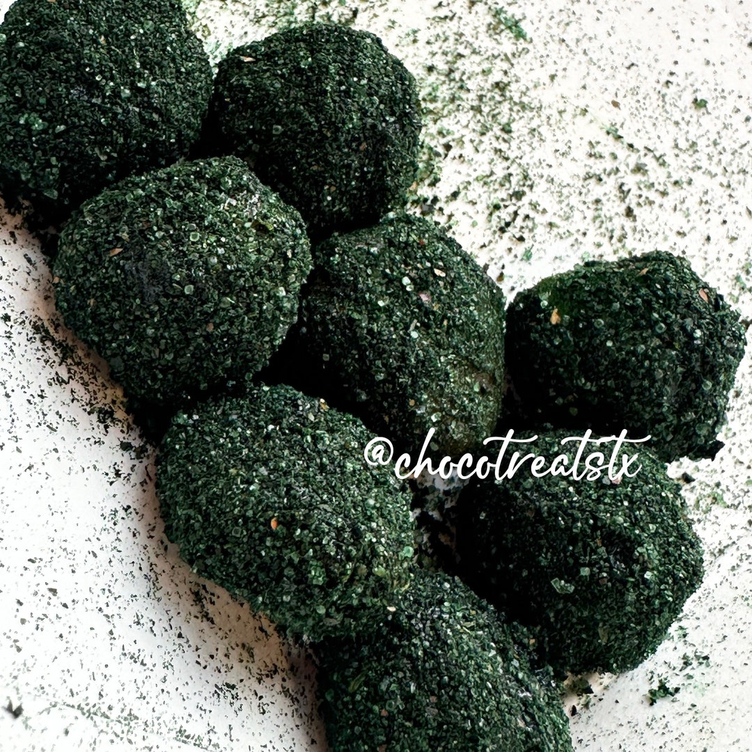 Sour Pickle GUSHERS, Sour Pickle Candy, Sour Pickle, Dulces Enchilados ...