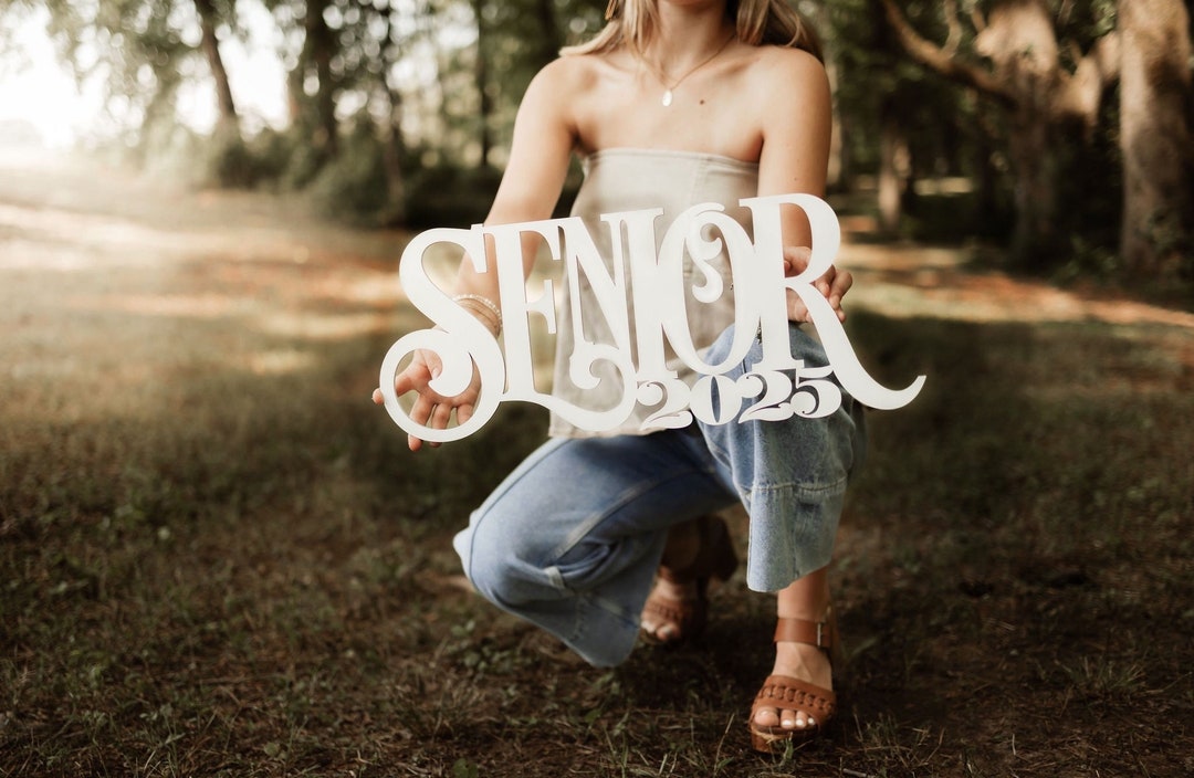 Senior Sign for Photo Sessions, Graduation Party Decor, Senior Photo ...