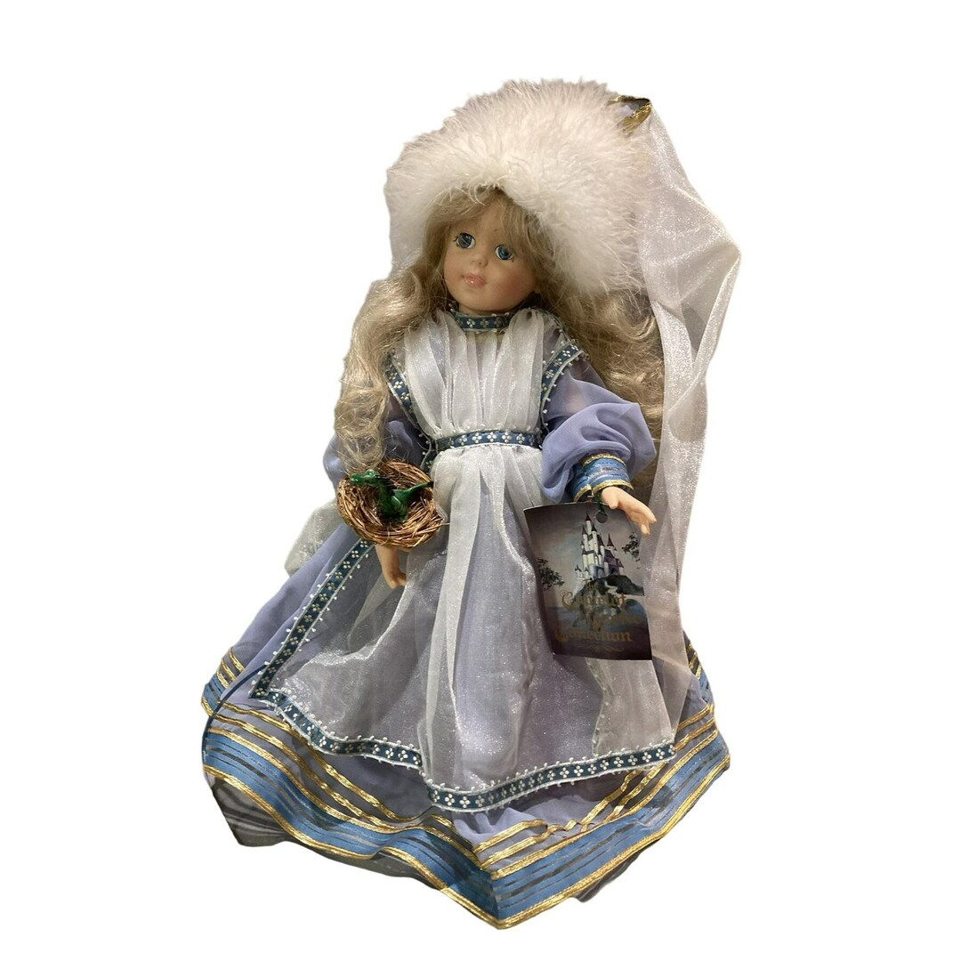 The Camelot Castle Collection Little Queen Guinevere 14'', 1988 - Etsy