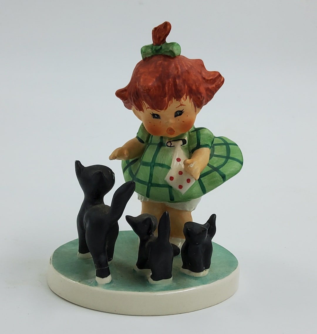 1957 Charlotte Byj 3 Oops Figurine by Goebel - Etsy
