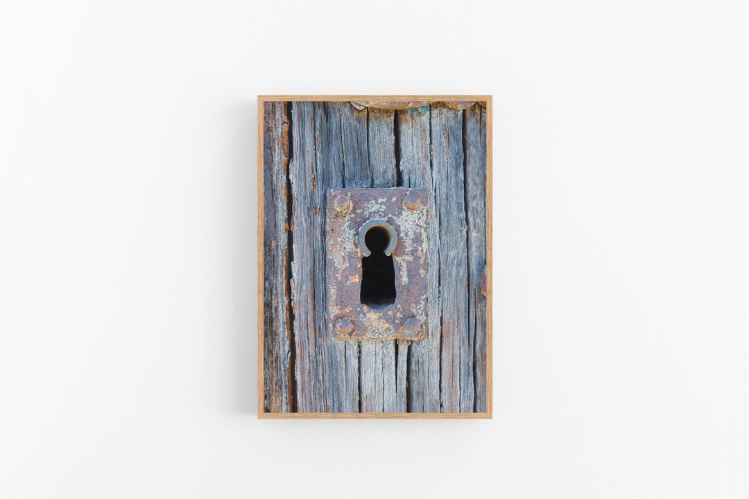 Printable Wall Art, Antique Keyhole Print, Weathered Wooden Door, Rural ...