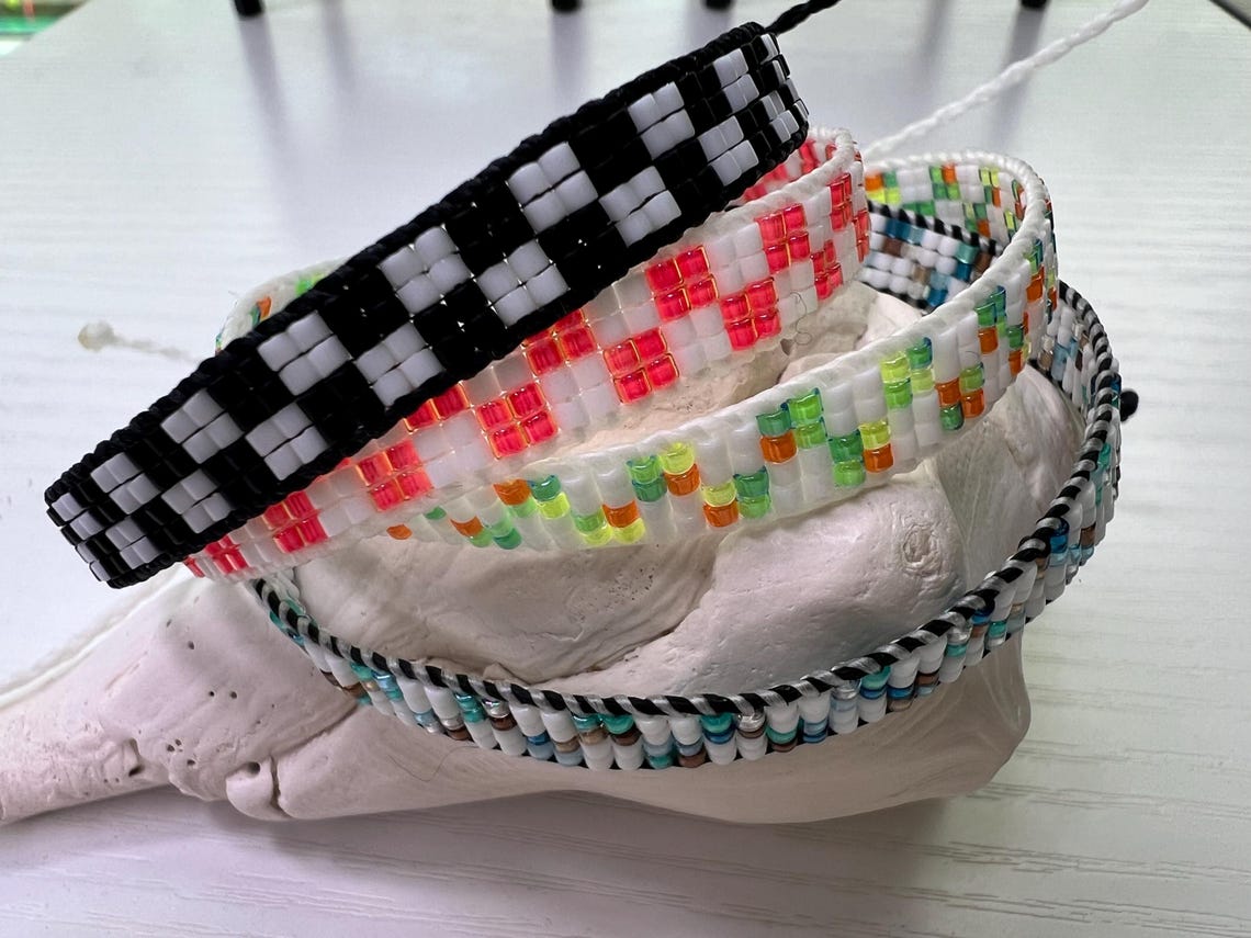 Checkered Beaded Bracelet: Color Block Loom Bracelet, Square Bracelet ...