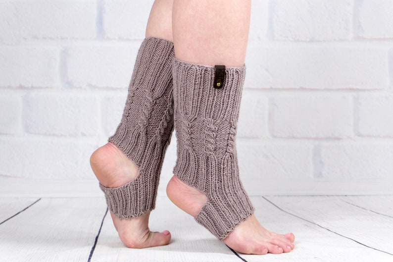 Short Cable Leg Warmer Dance Yoga Ballet Hand Knit Legwarmer - Etsy