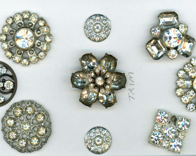 9 Awesome Bling Rhintstones/pastes Buttons Center is a Gorgeous TRIM ...