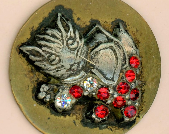 Rare Adorable Kitten Button With Bow and Red and Clear Pastes Tinted ...
