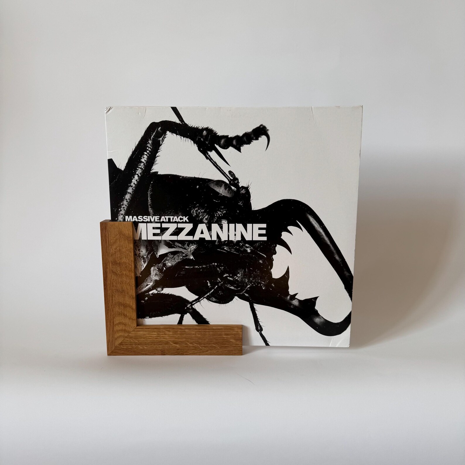 Now Playing Album Cover Display, Vinyl Record Stand, Vinyl Record ...