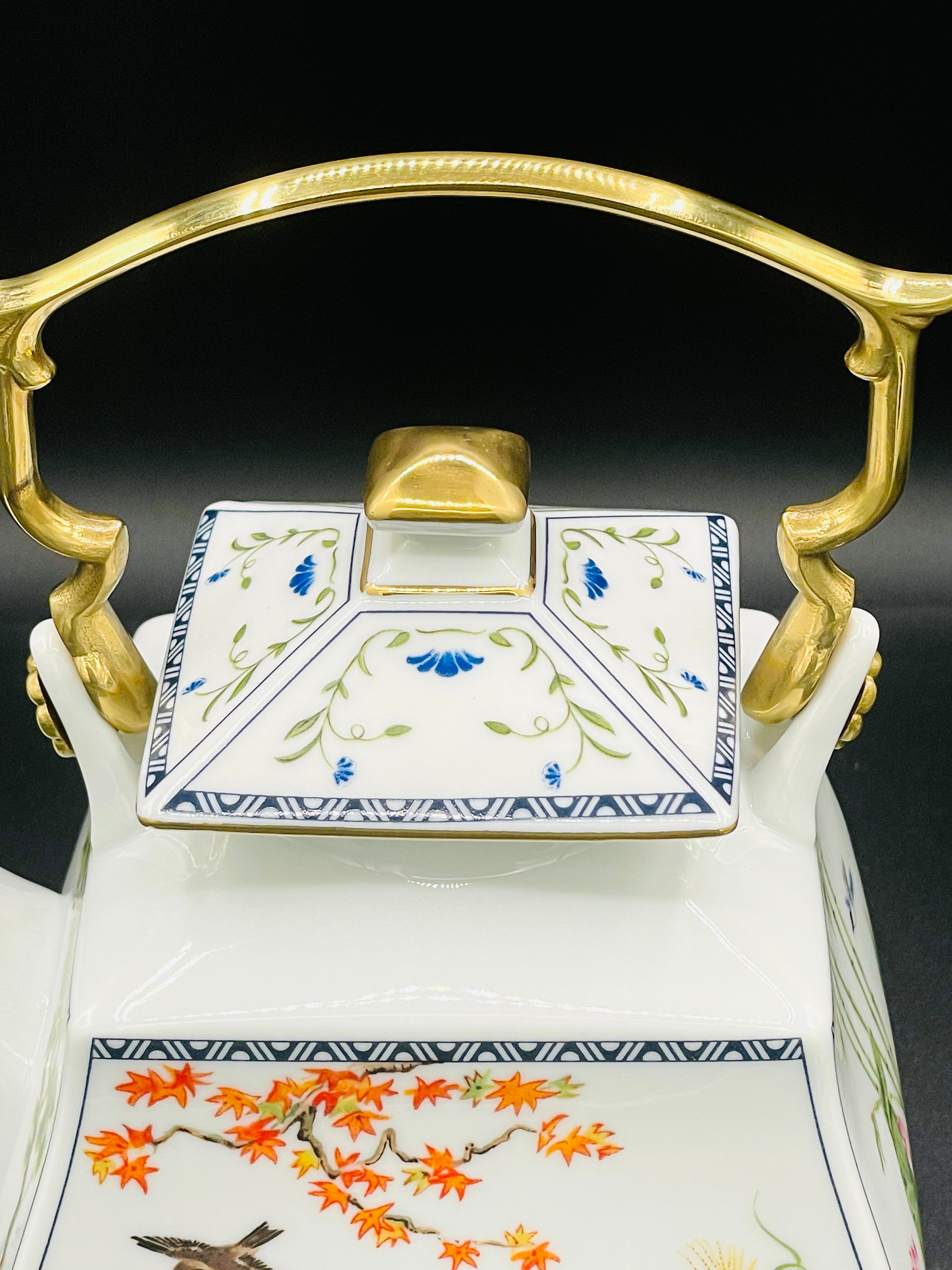 Franklin Mint, Vintage, Hand Painted, 24 Karat Gold, birds and Flowers ...