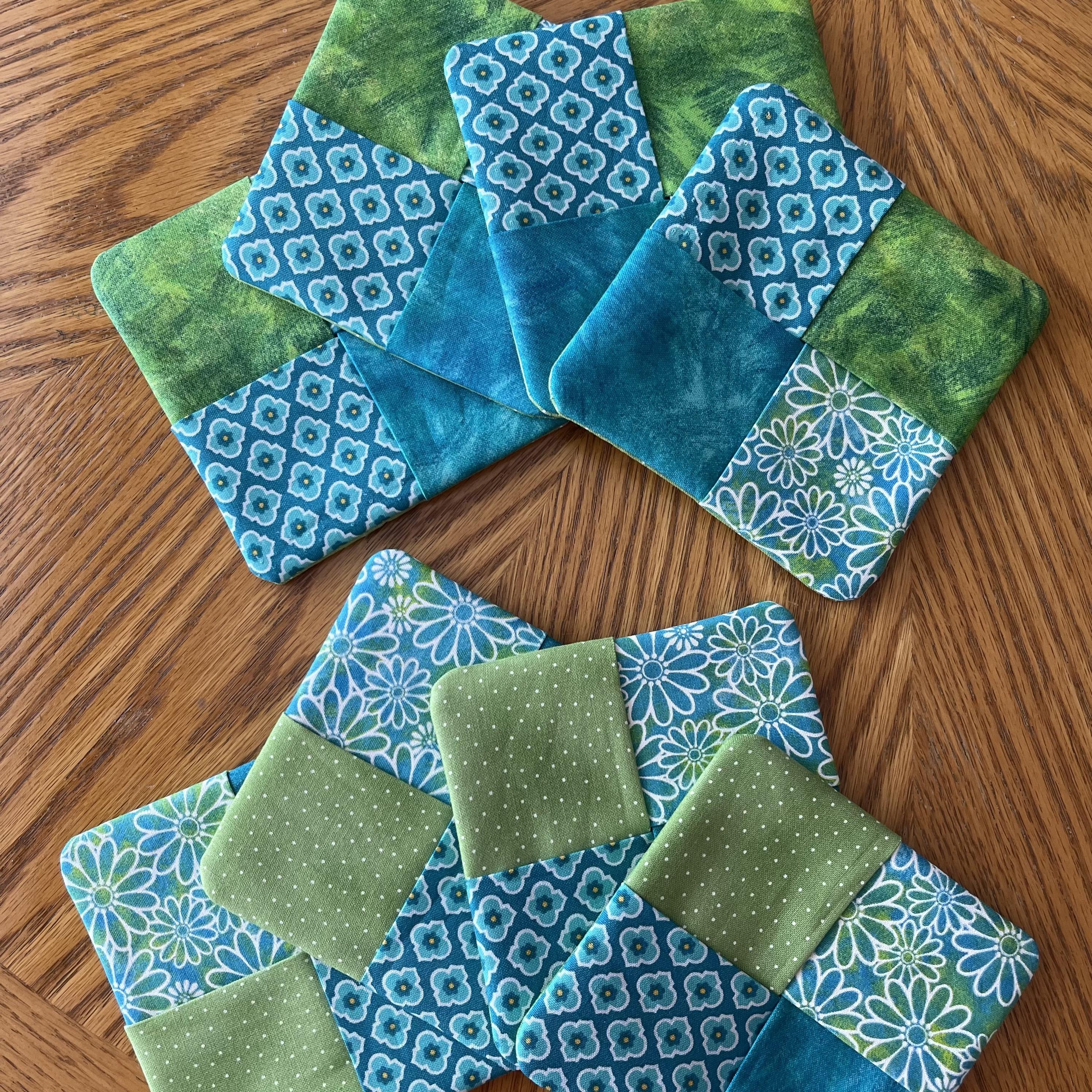 Daisy Delight Flip-out Quilted Coaster Kit for 8 - 4.5" Coasters ...