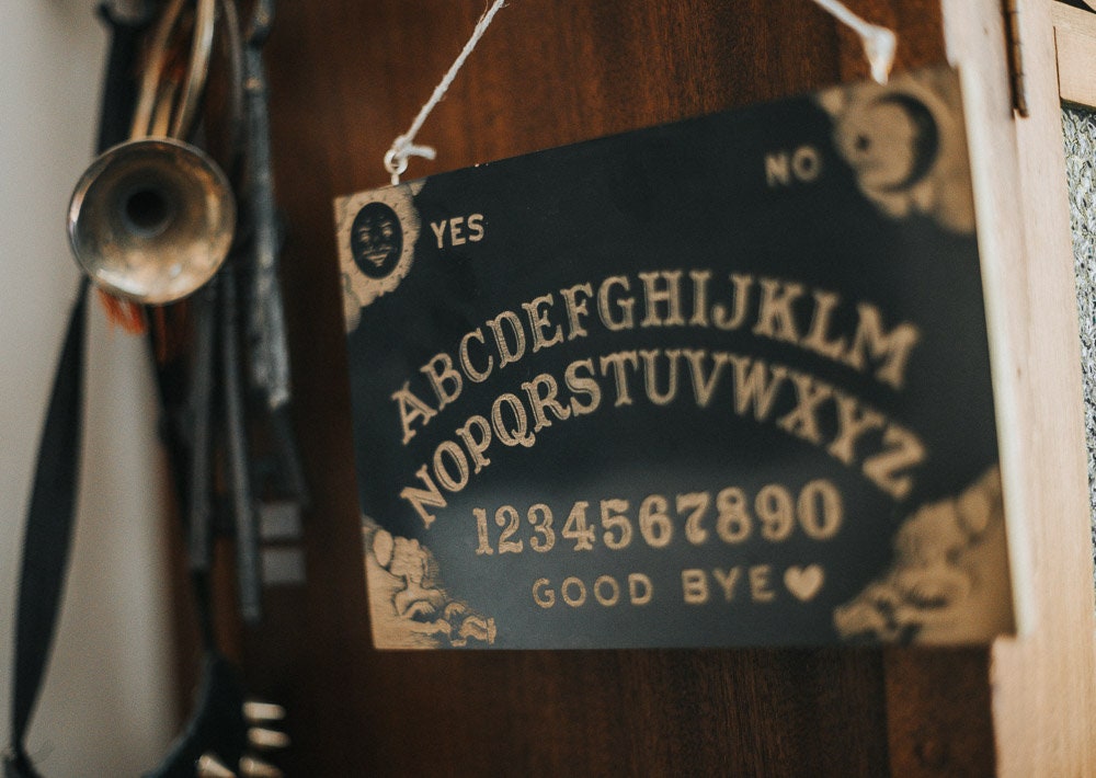 Ouija Board Wall Decor - Halloween Party - Spirit Board Game for ...