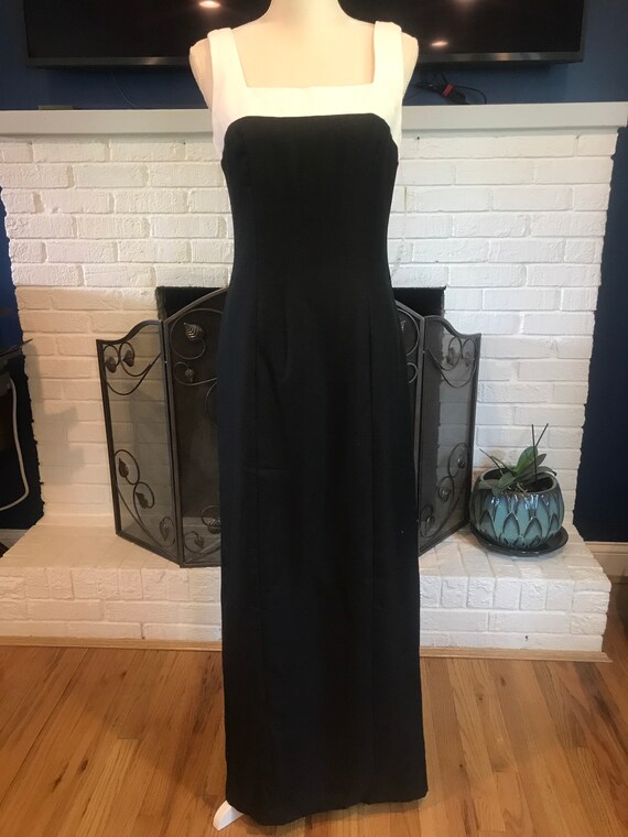 Classy Jordan Black White Formal Dress - Size 11/12 m… - Gem