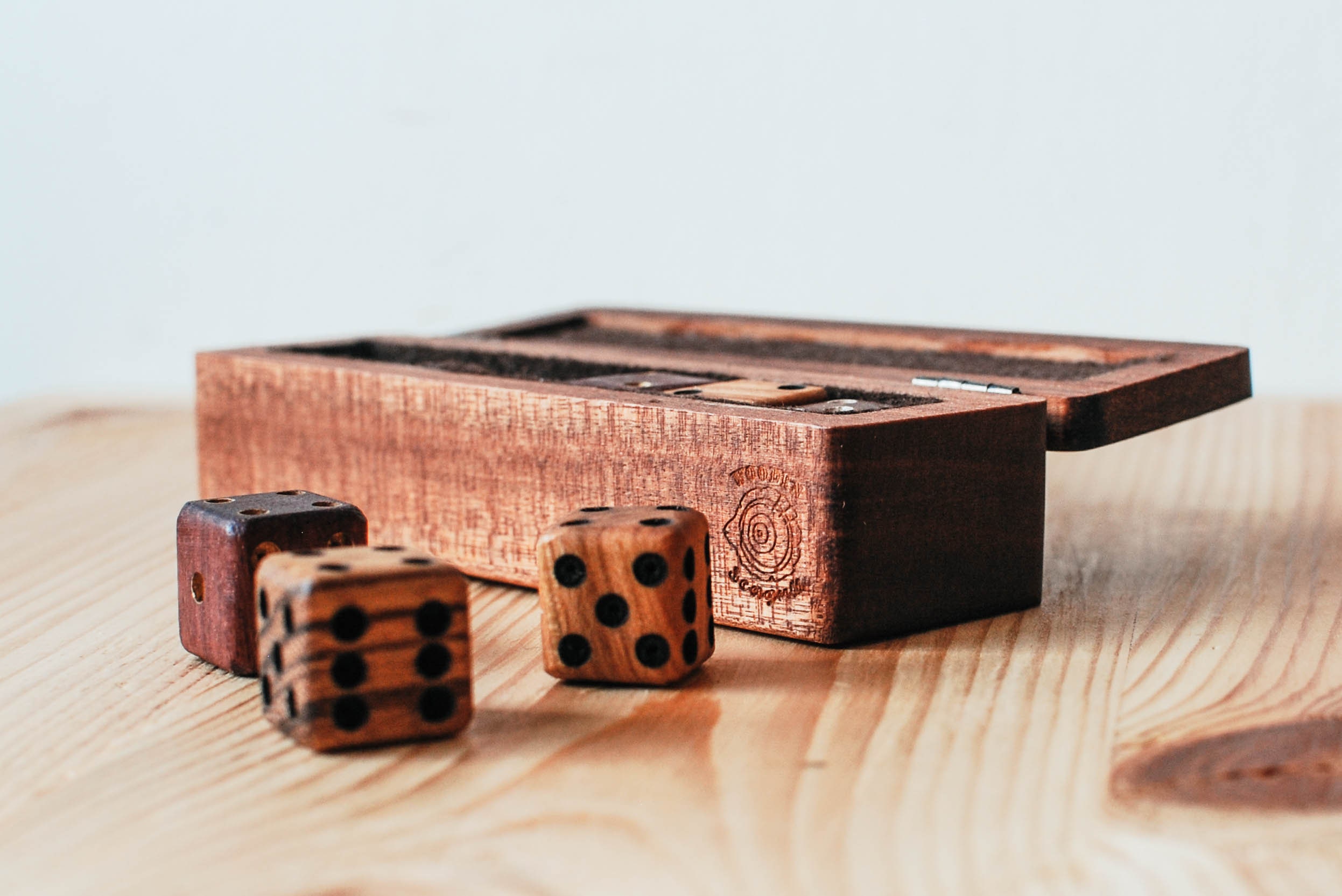 Wooden Dice Box // Handmade Retro Little Box | Etsy
