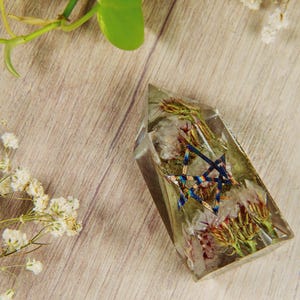 Holographic Unicursal Hexagram Resin Crystal Point | Witch Altar Decor ...