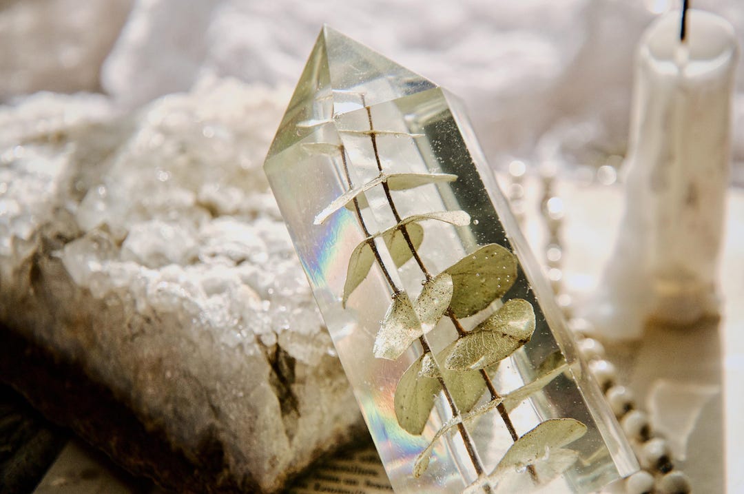 Eucalyptus Resin Crystal Point | Witchcraft Altar Herbal Offerings ...