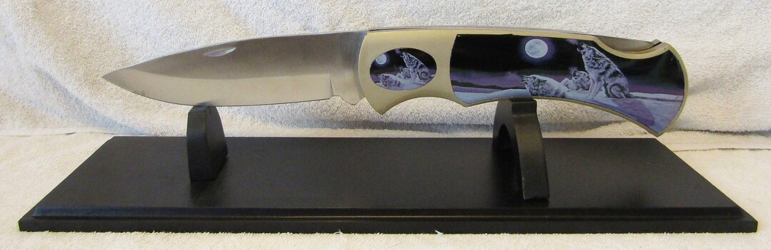 17 1/2" Long Wolves With Moon Design Folding Pocket Knife With Display ...