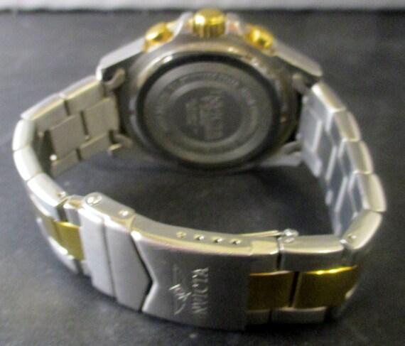 Invicta Signature Men Model 7391 - Men's Watch Quartz - Gem