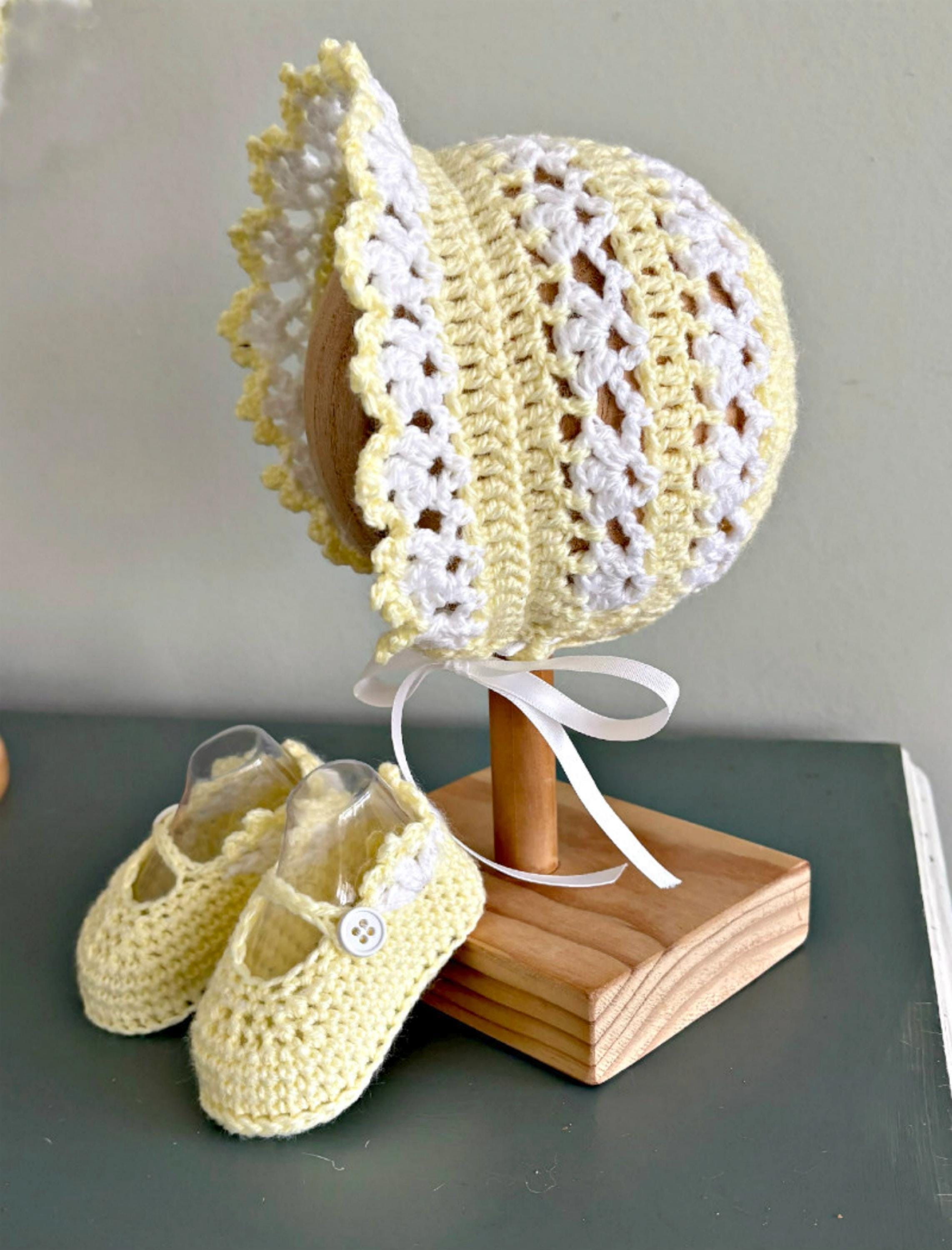 Baby Girl Yellow All-lace Dress Outfit With Bonnet, Shoes, and Slip 4-6 ...