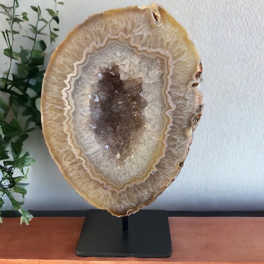 Stunning Agate Geode on Stand With Banding & Inclusions Cave Cluster ...