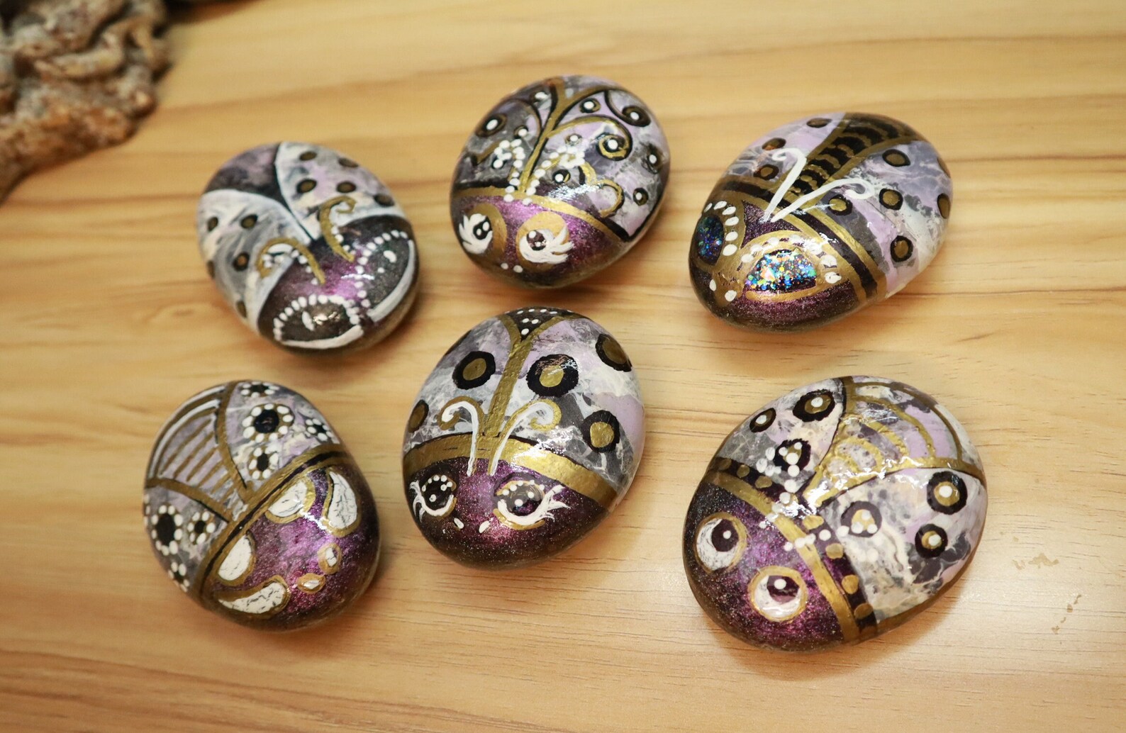 6 Ladybug Decorative Rocks Using Hydro Dipping. - Etsy