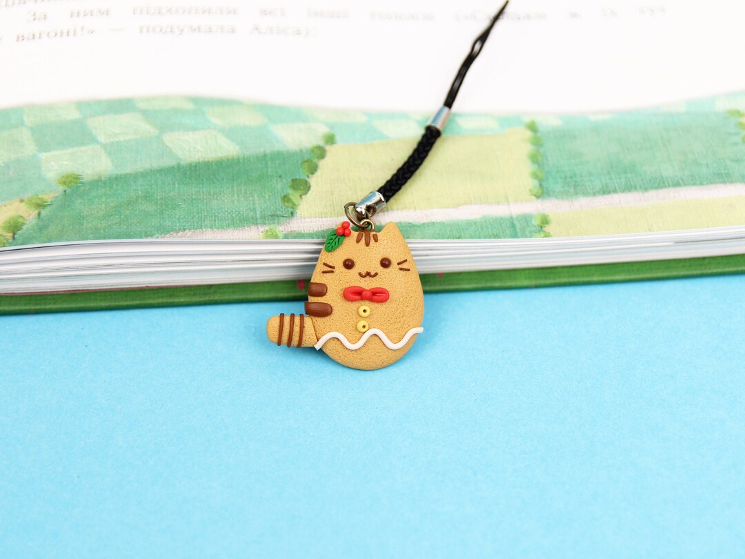 Gingerbread Cat Keychain, Gift for Pastry Chef, Cookie Pusheen Keychain ...