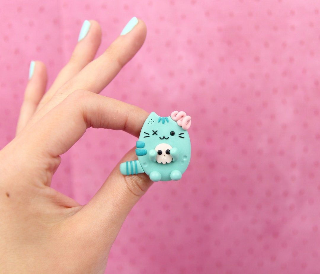 Zombie Pusheen Brooch, Halloween Jewelry, Creepy Cat Badge, Halloween ...