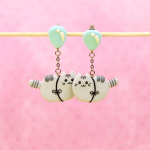 Pusheen on Balloons Pin, Gift for Kids, Birthday Party Jewelry, Gray ...