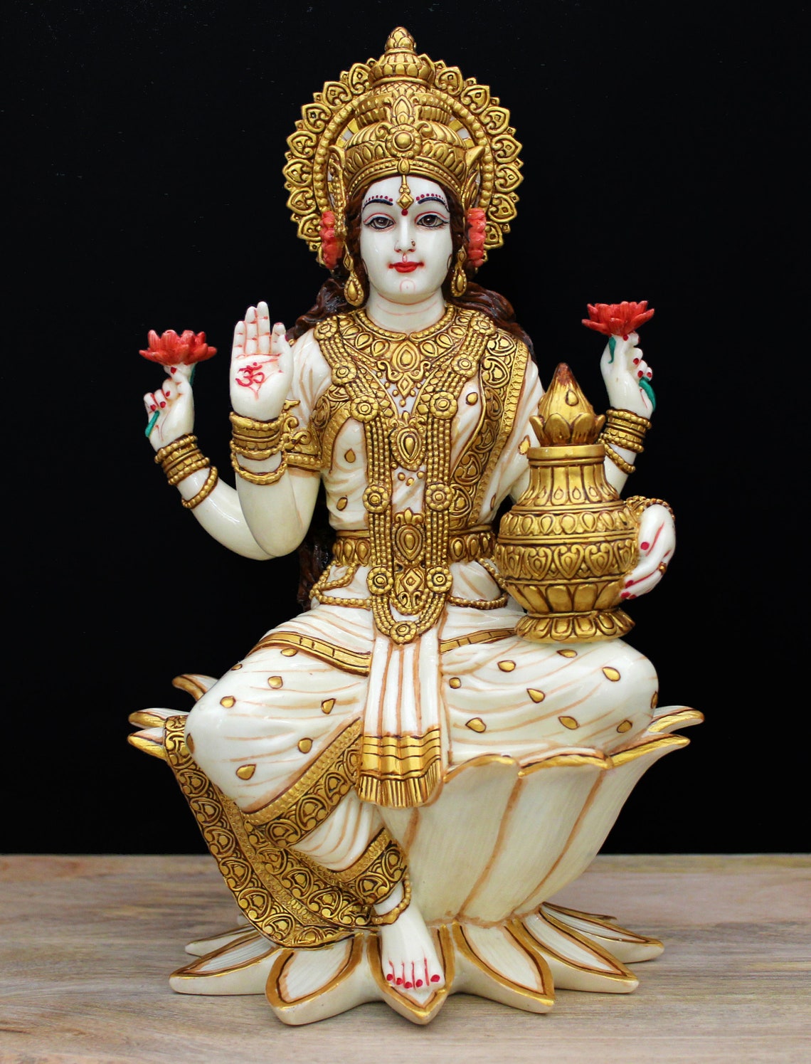 Hindu Lakshmi Goddess of Wealth Statue, Good Fortune, Lakshmi Idol ...