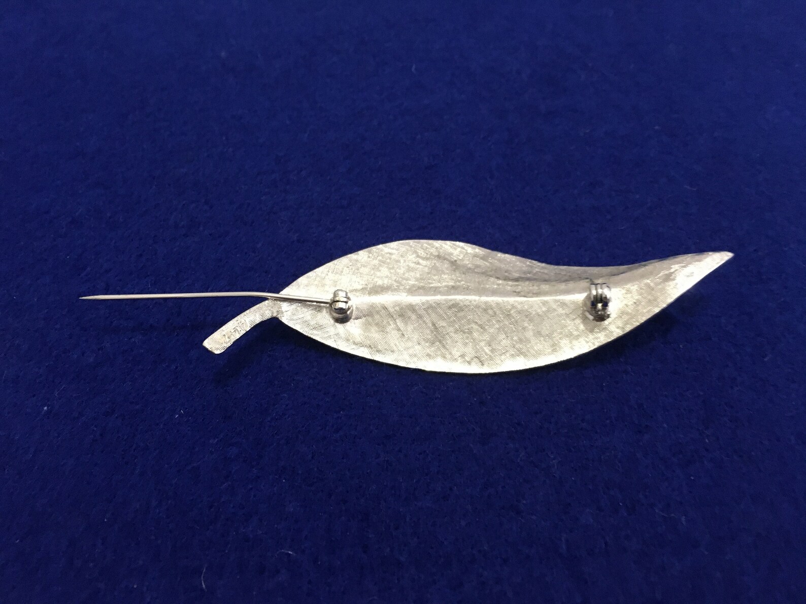 Vintage Avon Jewelry Set Elegant Leaf Design Brooch and - Etsy