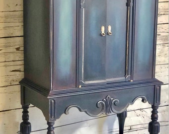 SAMPLE PIECE: Antique Cedar Chest | Etsy