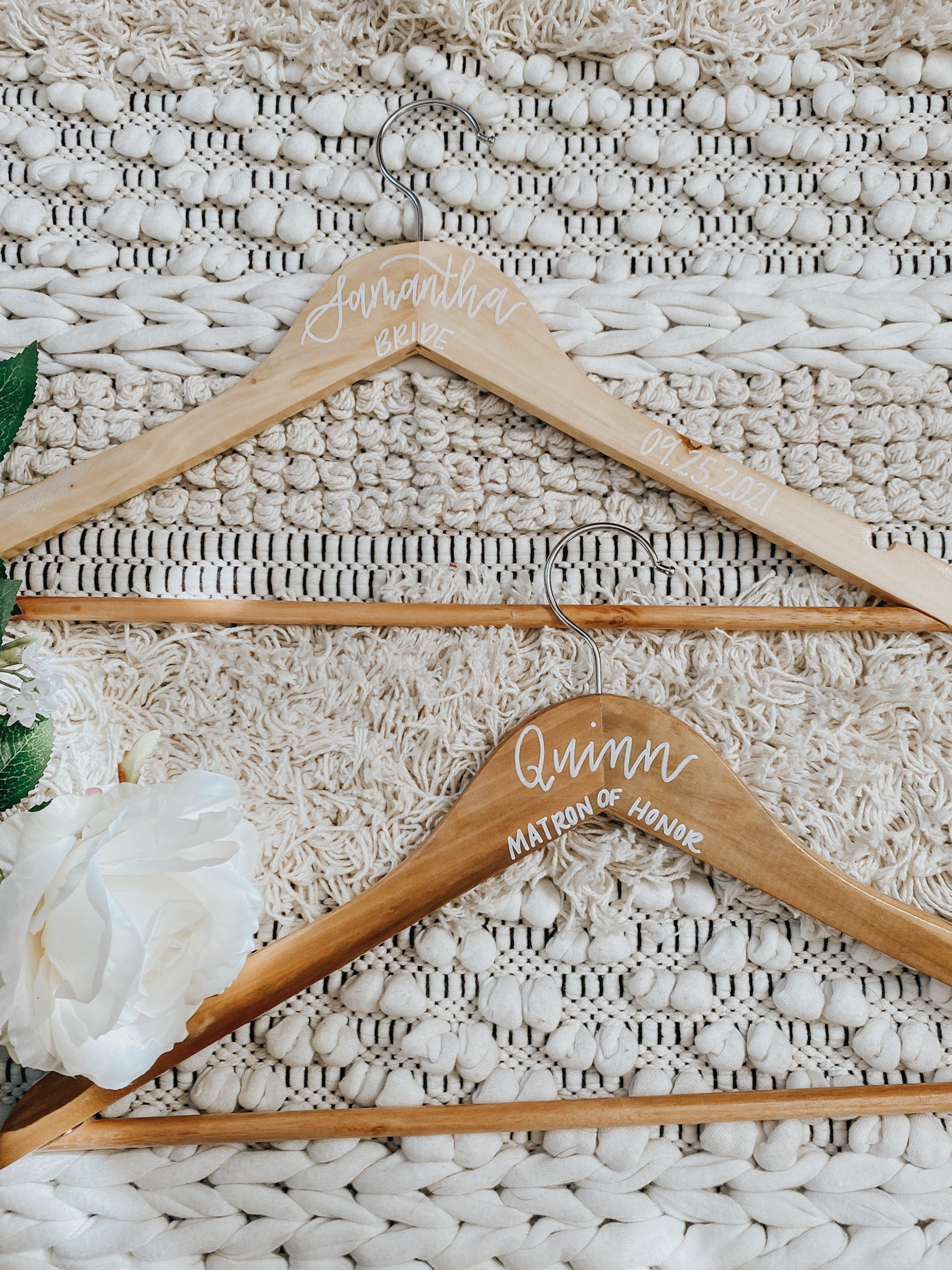Personalized Bridal & Bridal Party Wooden Hangers - Etsy