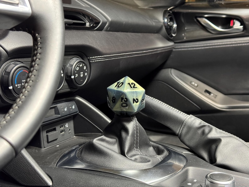Custom D20 Shift Knob Unique Dungeons & Dragons Inspired Gear Knob for ...