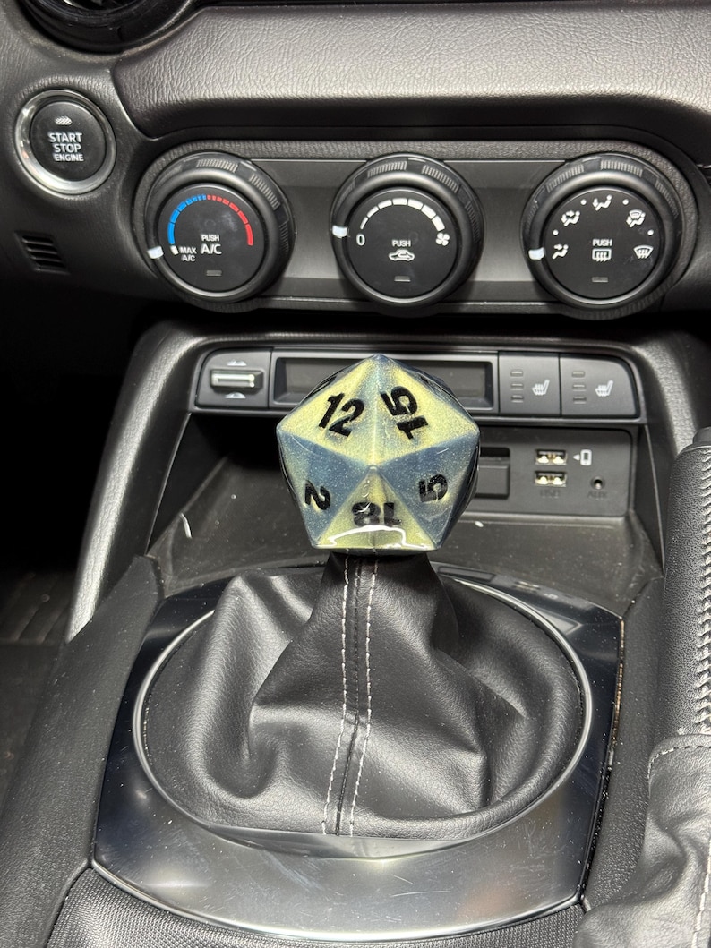 Custom D20 Shift Knob Unique Dungeons & Dragons Inspired Gear Knob for ...