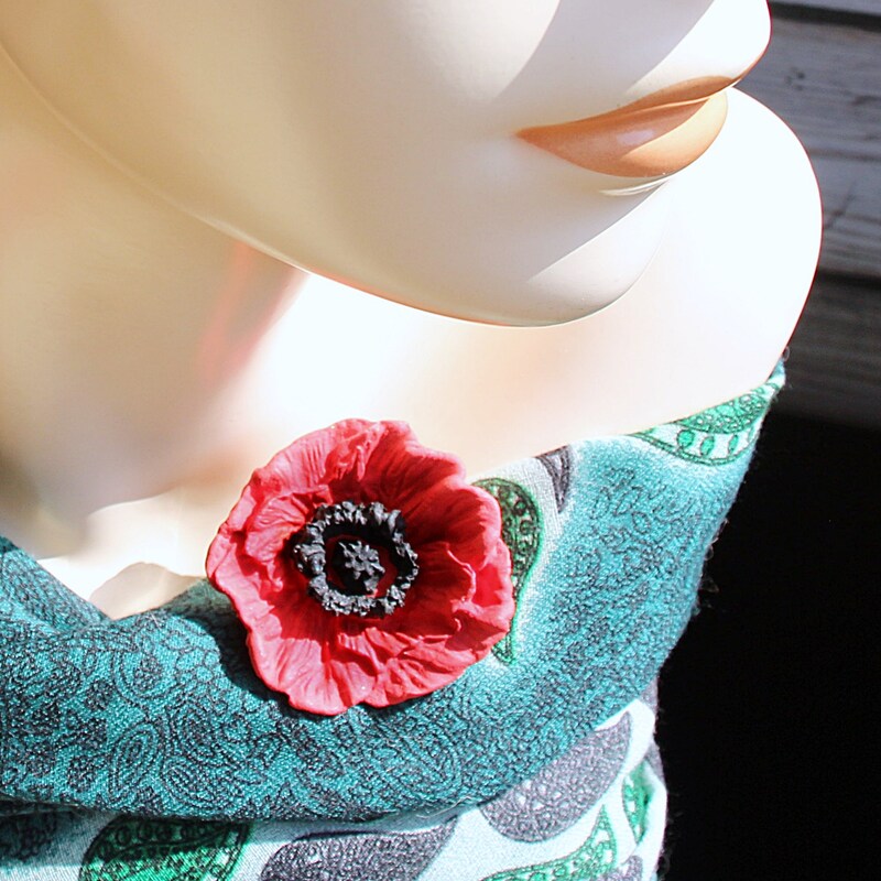 Poppy Lapel Pin - Etsy