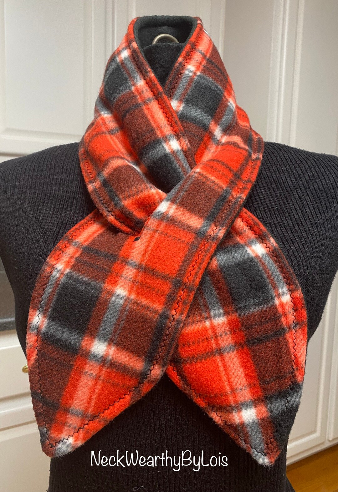 Reversible Short Fleece Scarf, Red and Black Plaid With Black Solid ...