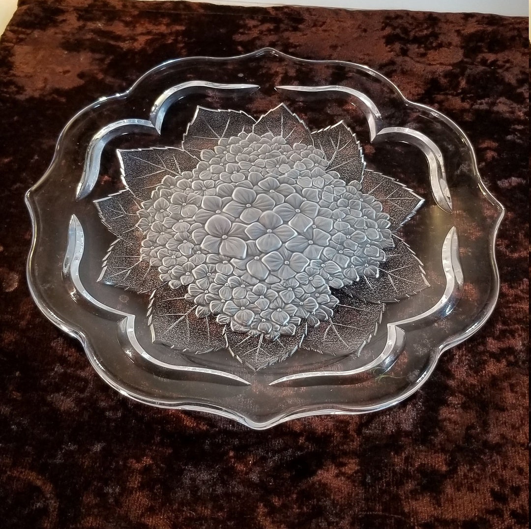 Frosted Glass Hydrangea Flowers Appetizer Sandwich Plate Serving Dish ...