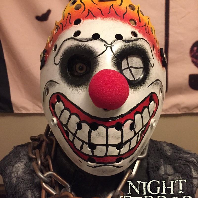 Sweet Tooth Mask - Etsy