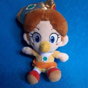 Baby Super Mario Princess Daisy Nintendo Sanei Plush Stuffed Doll Soft ...