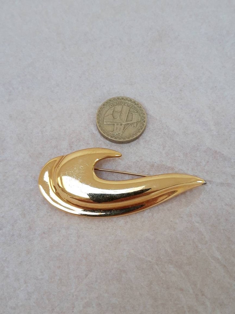 A Signed Napier Gold Tone Swoosh Style Brooch - Etsy