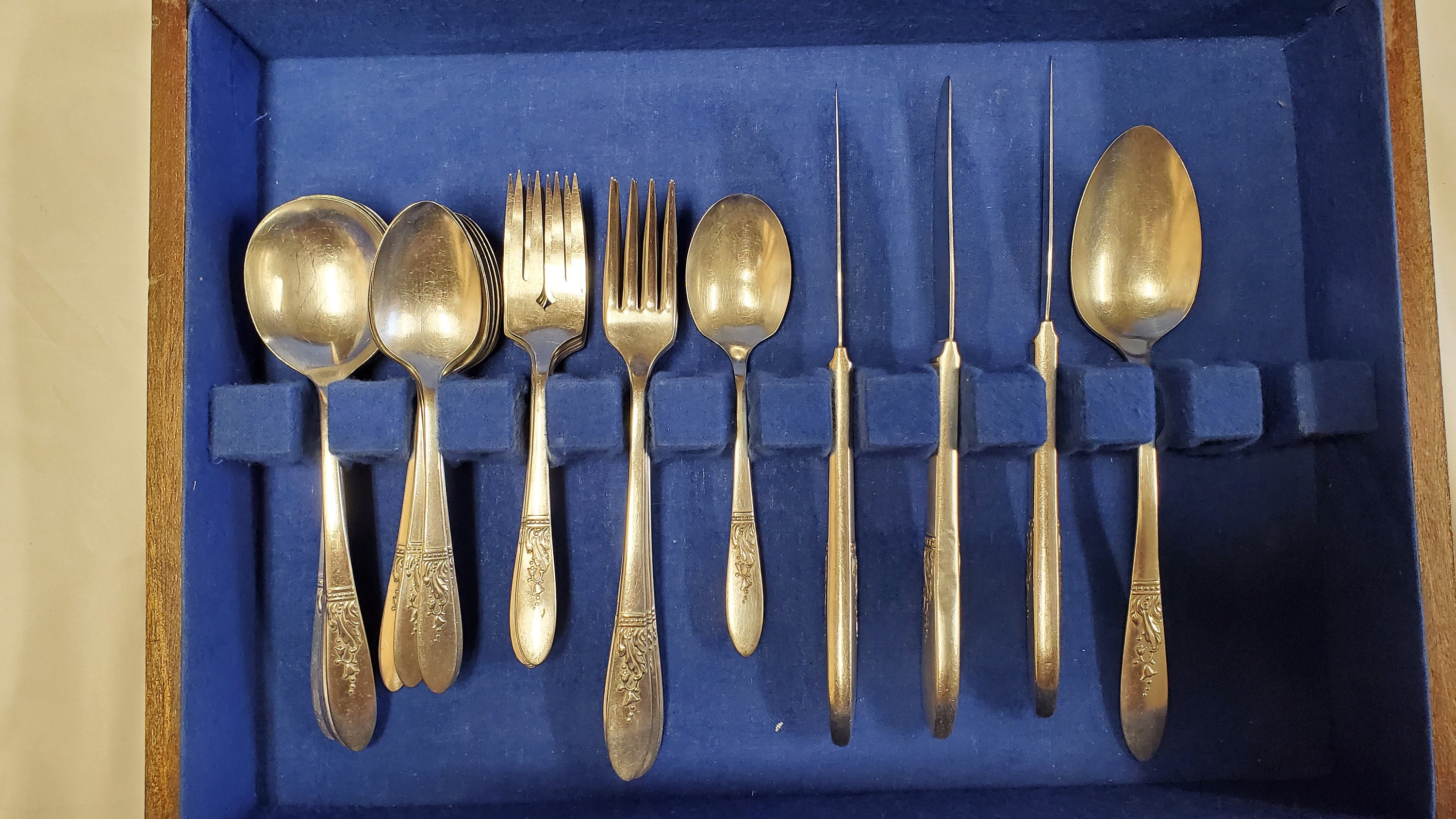 33 Piece Silver Plated Silverware Set With Felt Lined Wooden Case - Etsy
