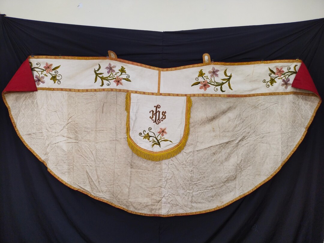 Vintage Church Silk Vestment Chasuble Metallic Embroidery Christian ...