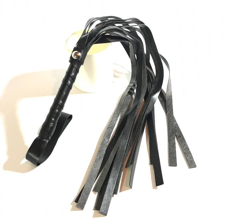 Black 42cm Pu Leather Sex Flogger Whip Master Whip Bdsm Etsy