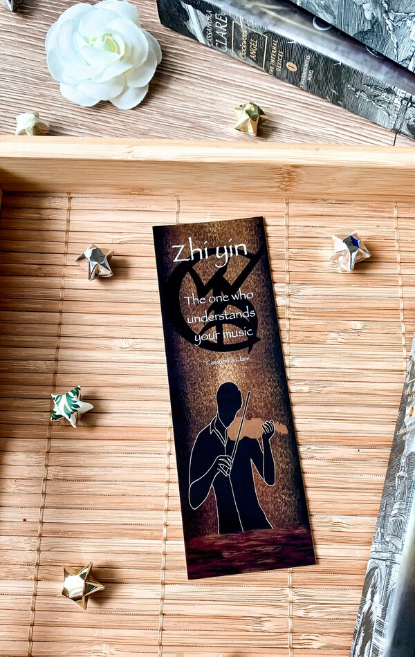 Never Trust a Duck Vinyl Sticker - Etsy