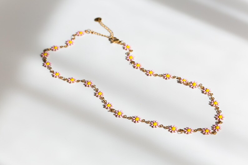 Daisy Necklace, Daisy Necklace, Flower Necklace, Flower Necklace, Daisy ...
