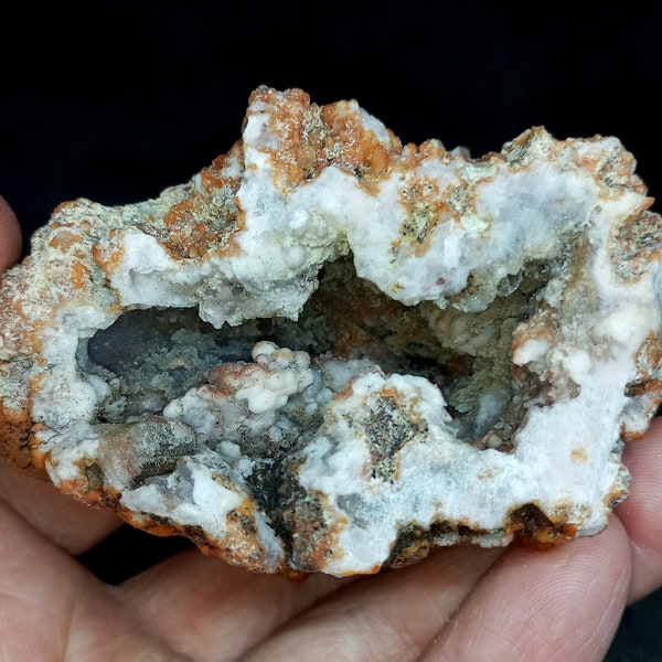 Chalcedony Geode - Etsy