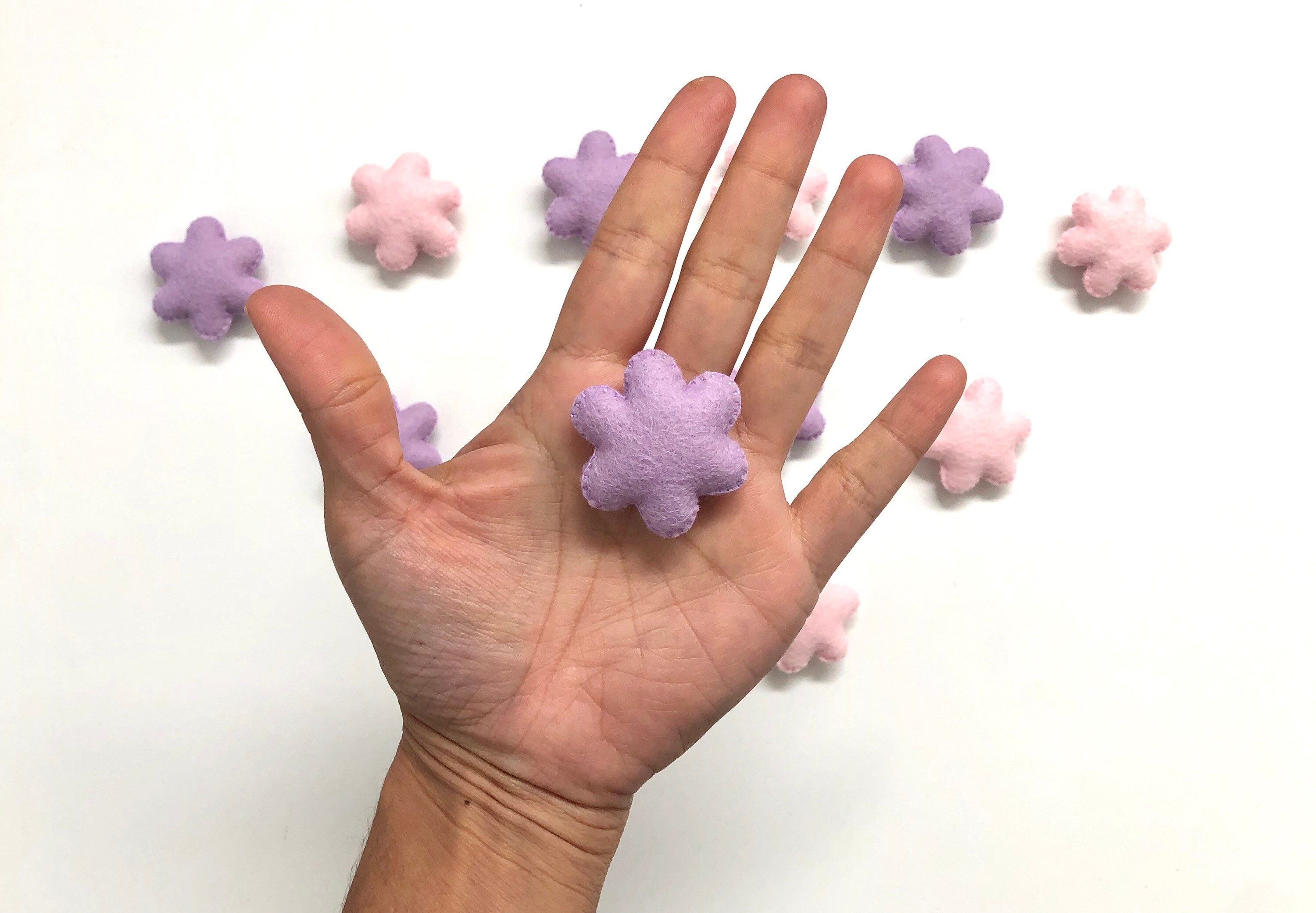 Waldorf Loose Parts Flowers 12 Pack, Wool Felt Flowers, Waldorf Steiner ...