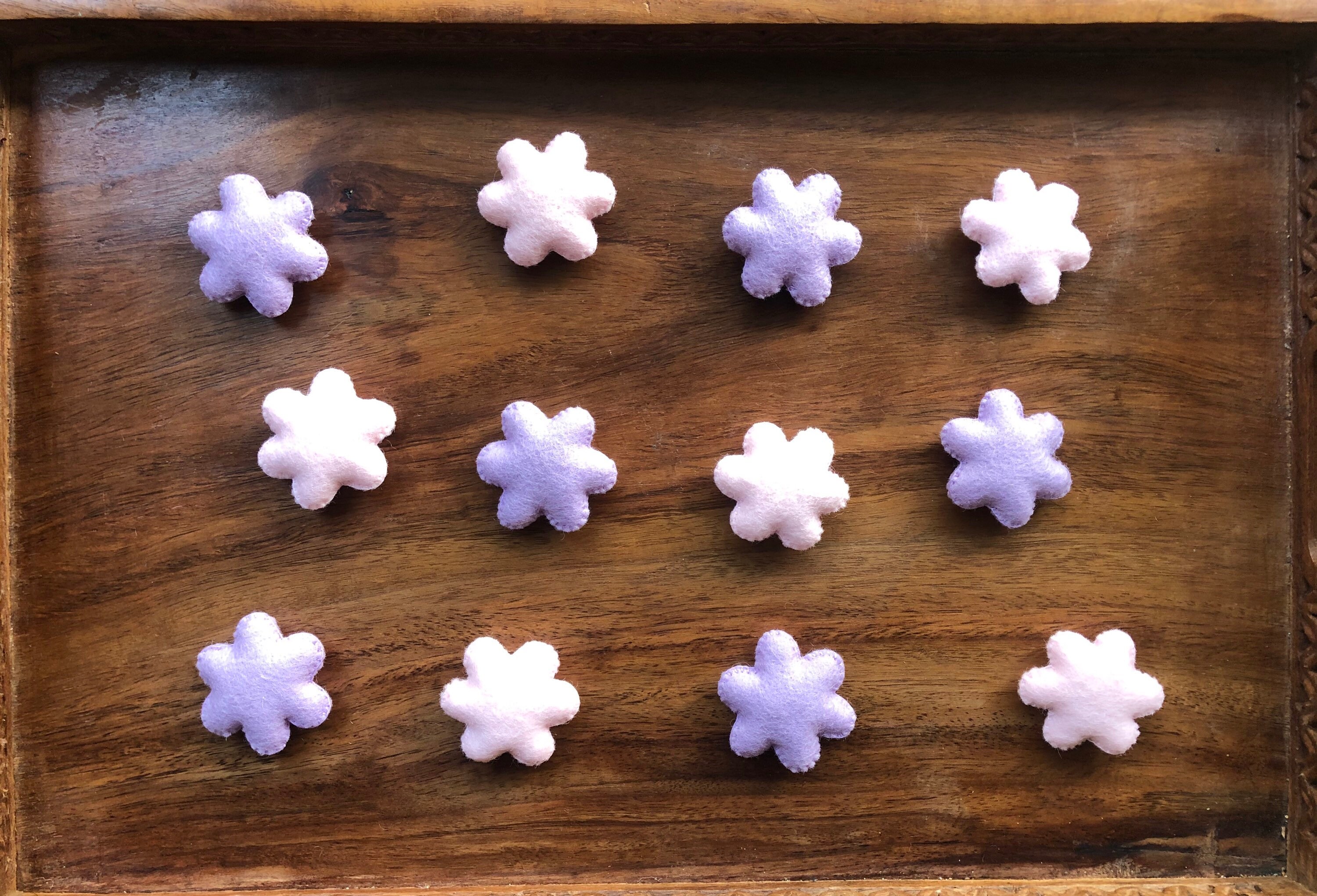 Waldorf Loose Parts Flowers 12 Pack, Wool Felt Flowers, Waldorf Steiner ...